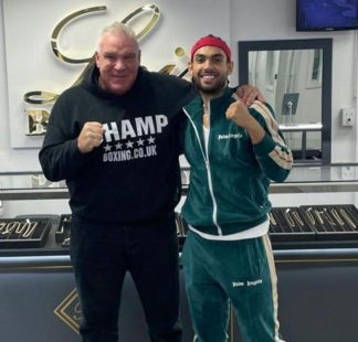 Prince Naseem Boxer son Sami Hamed visits Lois Bullion Jewellery ...